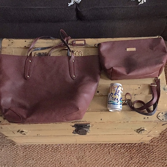 bebe | Bags | Nwot Bebe Vegan Leather Shopper Tote W Mini Bag Oversized ...